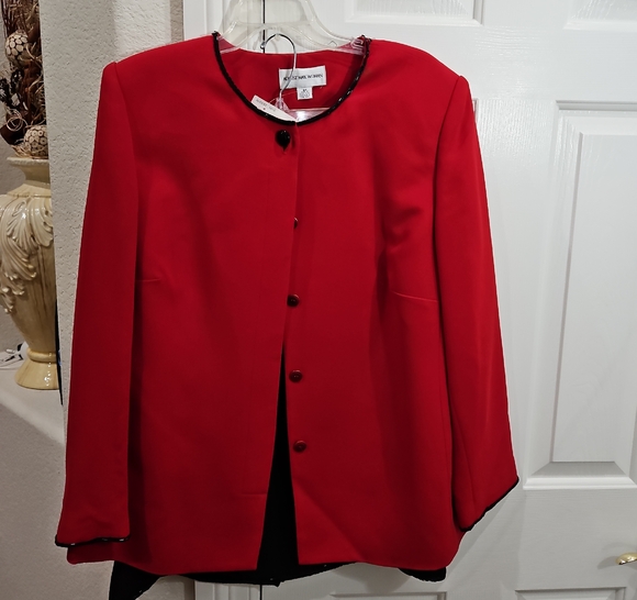 August Max | Jackets & Coats | August Max Womens Blazer With Black Trim ...
